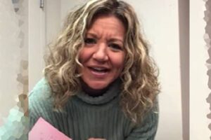 Amy Lawrence Biography - Net Worth, Family, Boyfriend | BiographySet